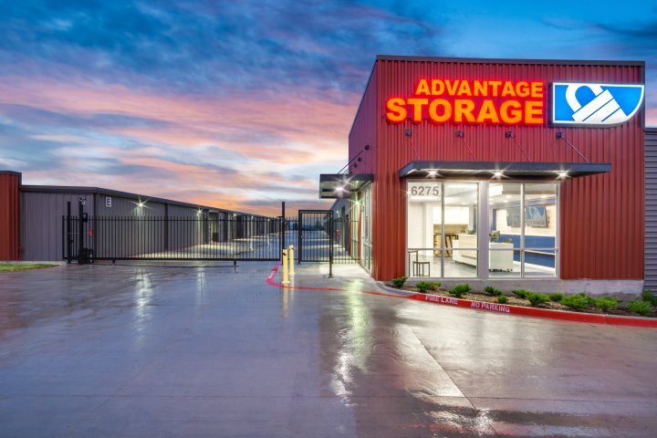 Self Storage Units in Lake Worth TX | Advantage Storage Lake Worth